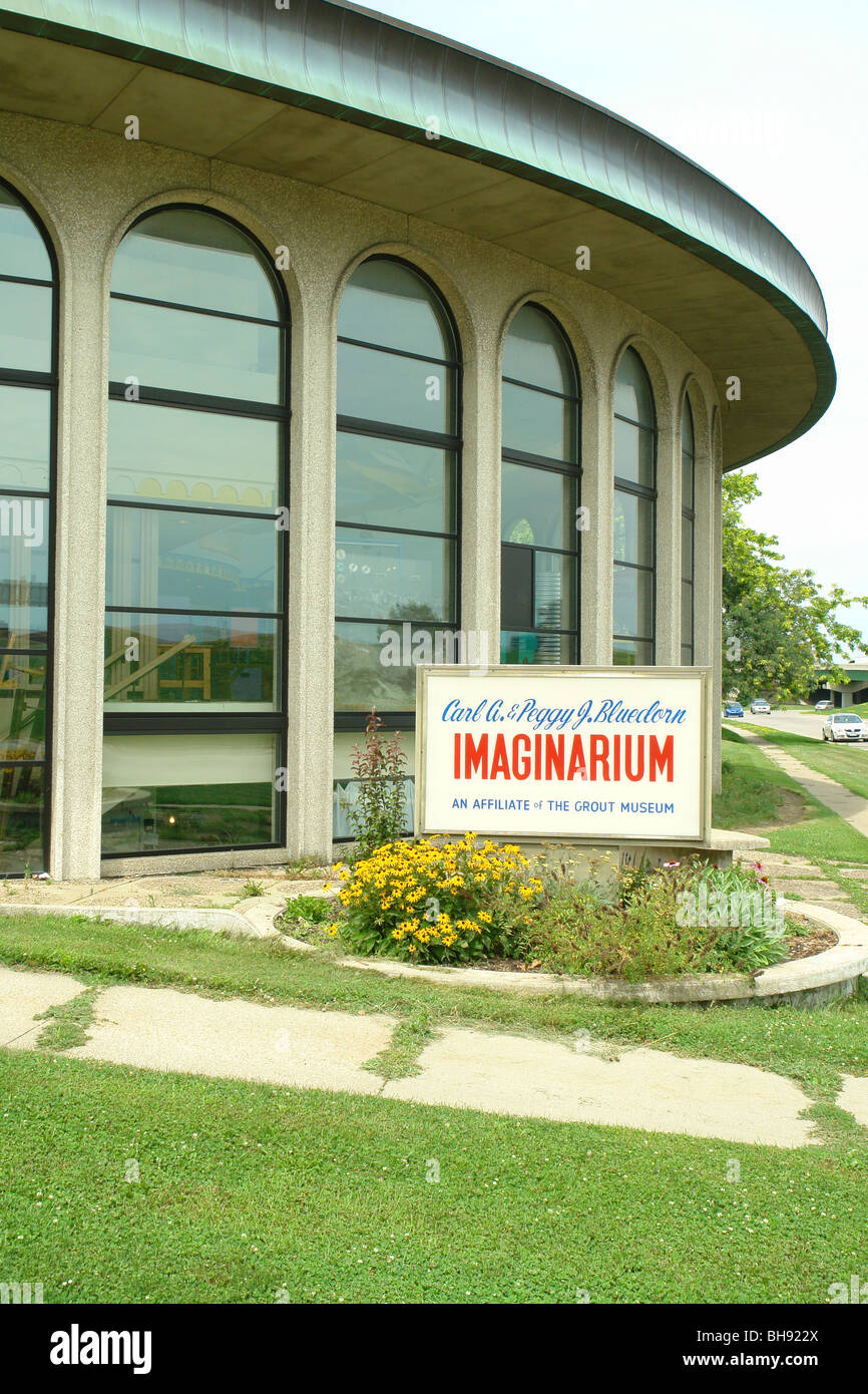 The bluedorn science imaginarium museum hi-res stock photography and ...