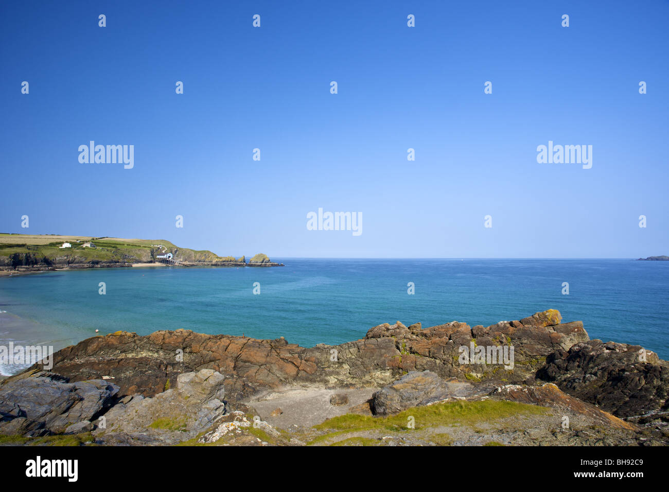 Gulland rock hi-res stock photography and images - Alamy