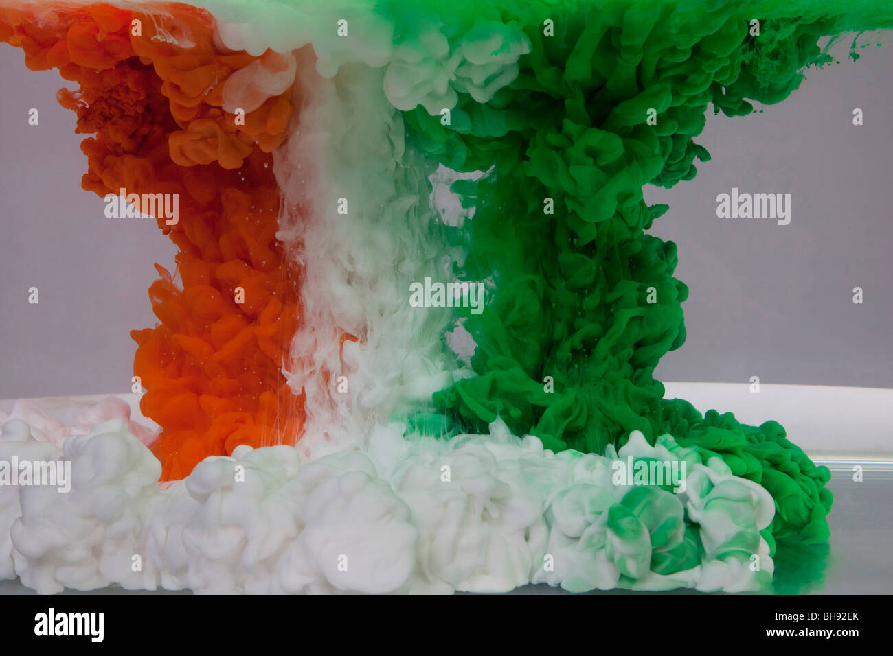 Paint dissolving in water Stock Photo - Alamy