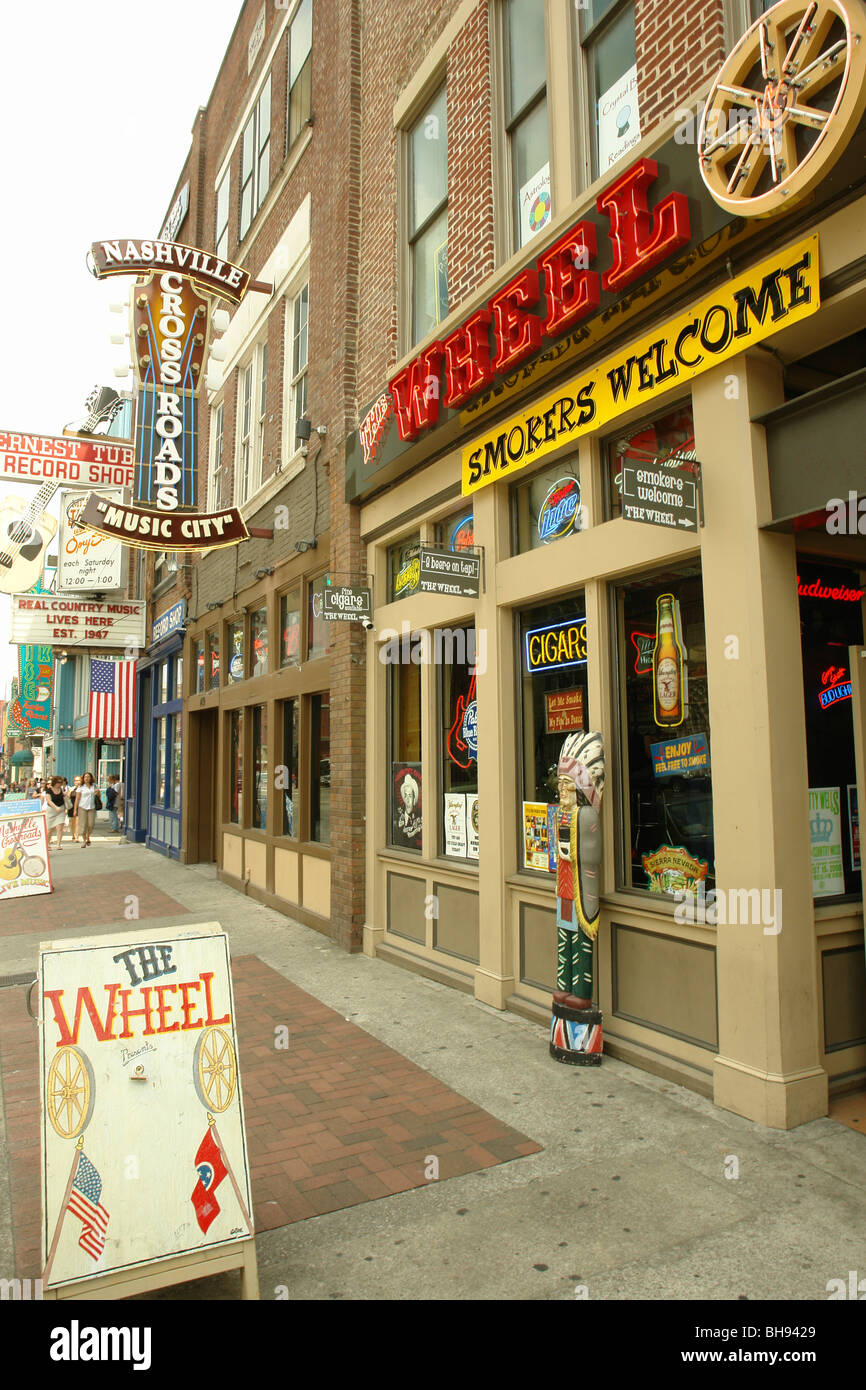 Village of nashville hi-res stock photography and images - Alamy