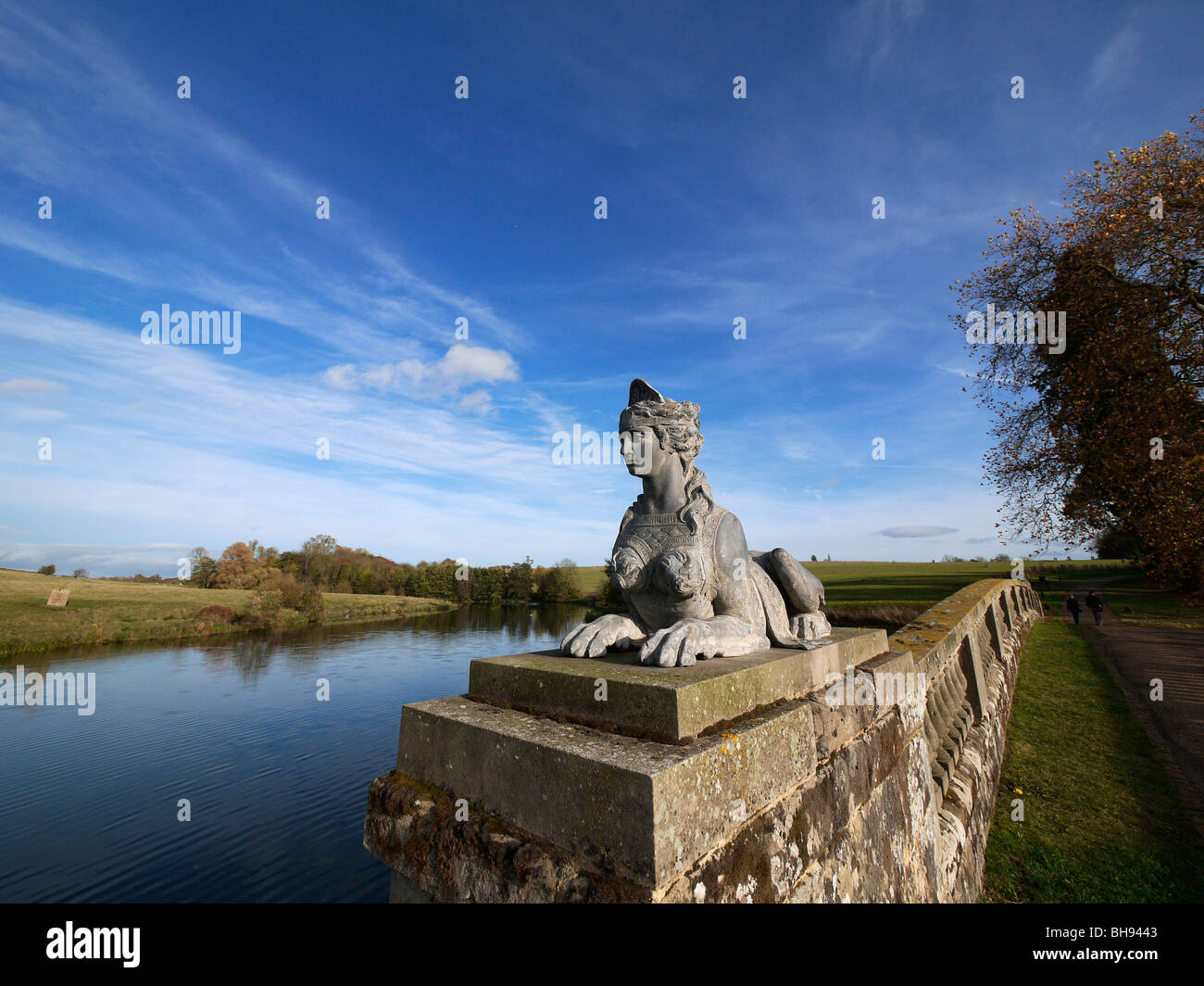 Compton Verney Bridge High Resolution Stock Photography and Images - Alamy