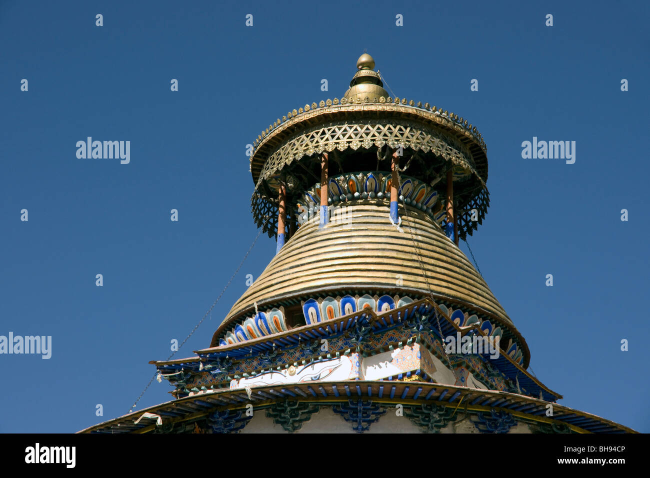 the gyantse kumbum stupa tibet Stock Photo - Alamy