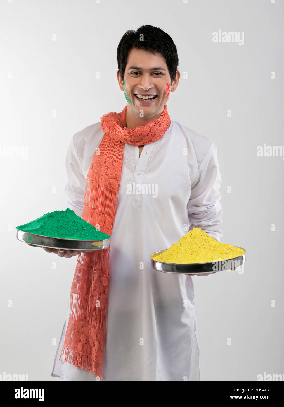 Indian trays hi-res stock photography and images - Alamy