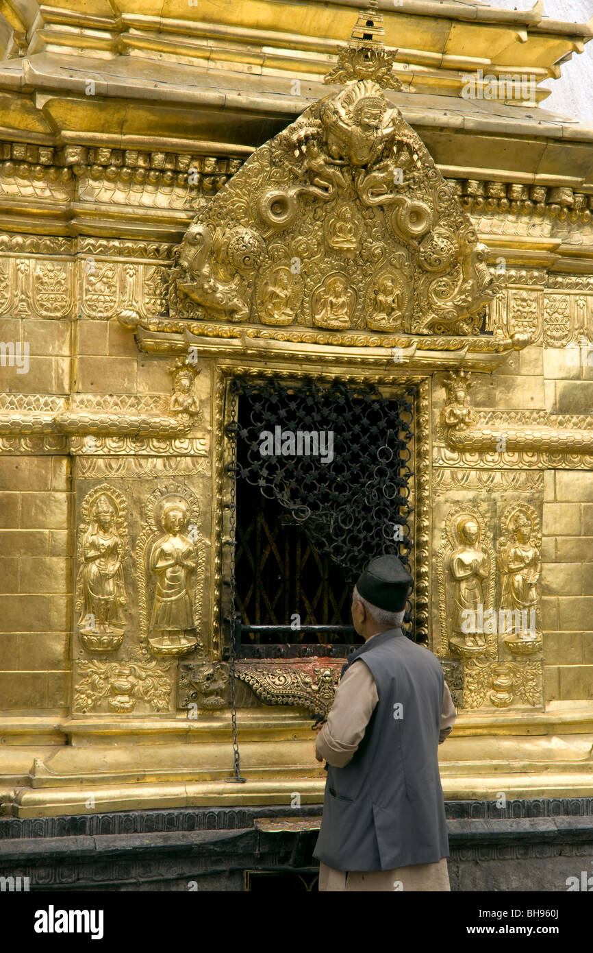 Buddhist devotee hi-res stock photography and images - Alamy