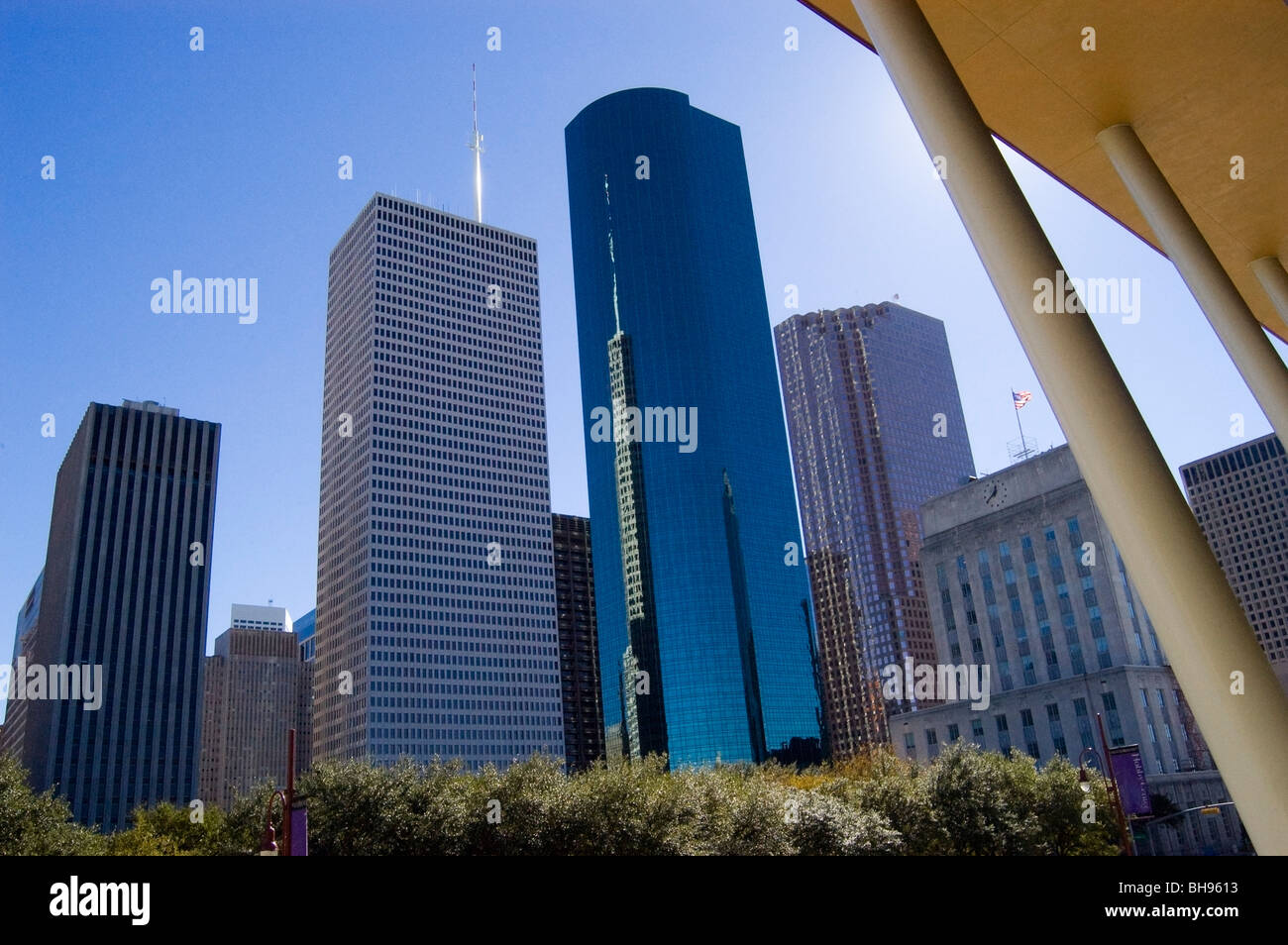 Enron building hi-res stock photography and images - Alamy