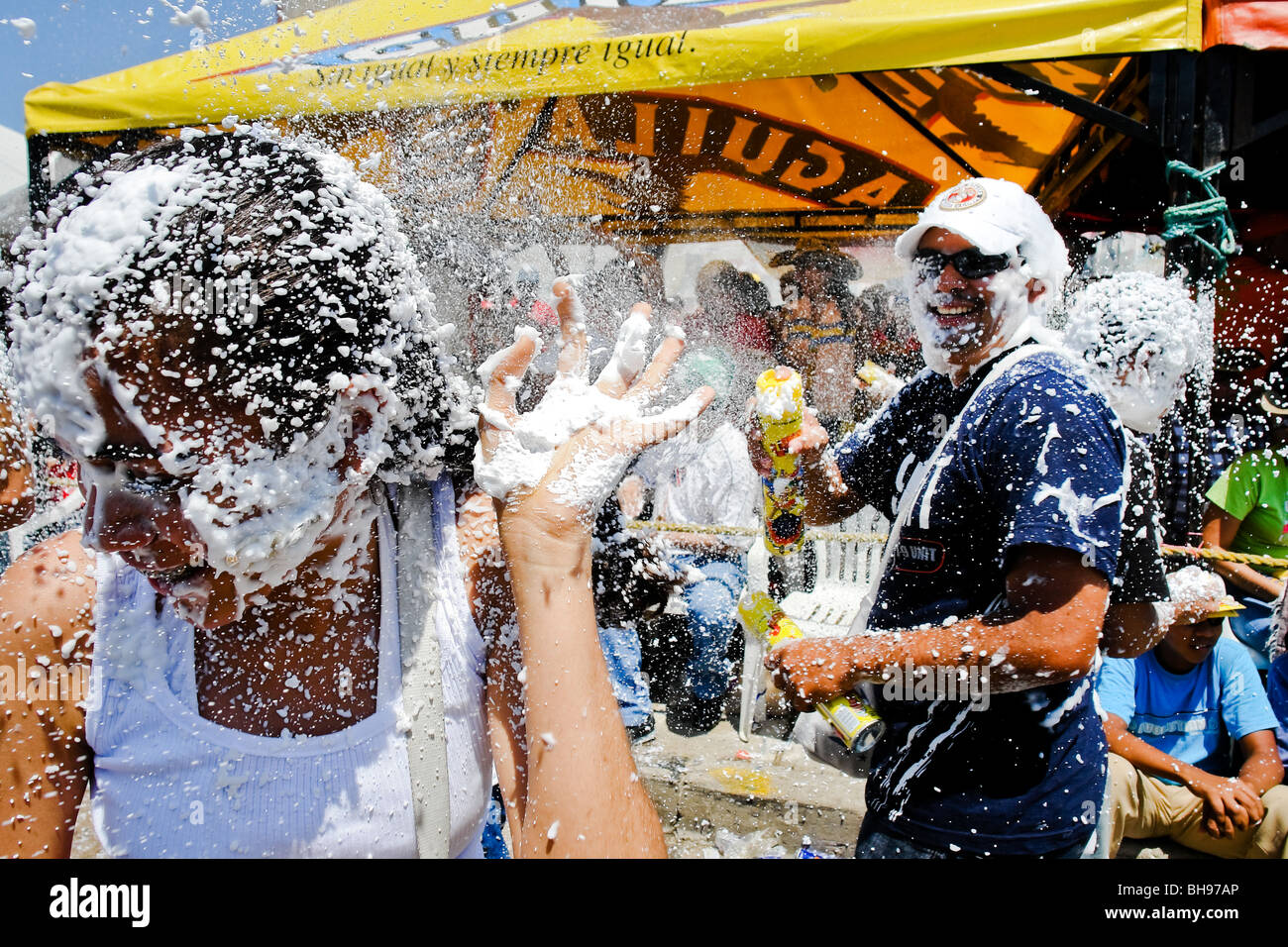 The foam battle during the Carnival of Barranquilla 2006, Colombia ...