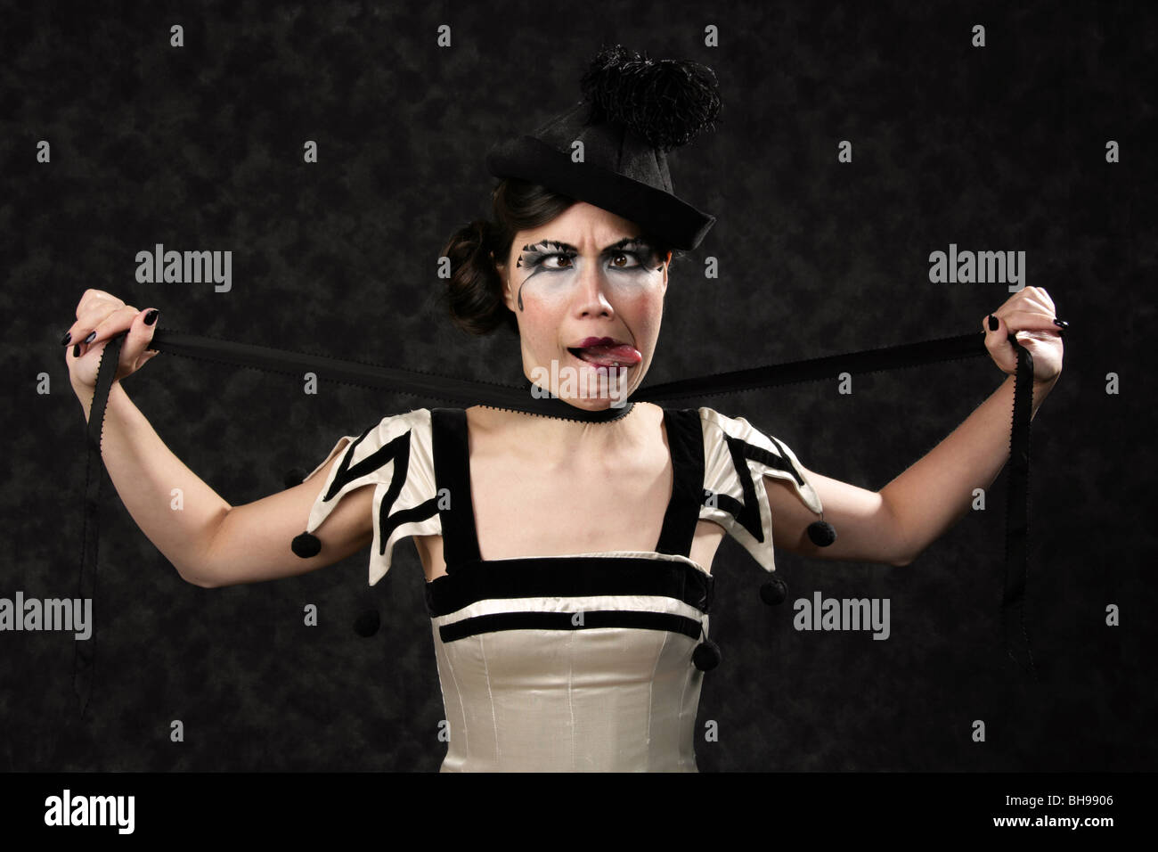 Strangle woman High Resolution Stock Photography and Images - Alamy