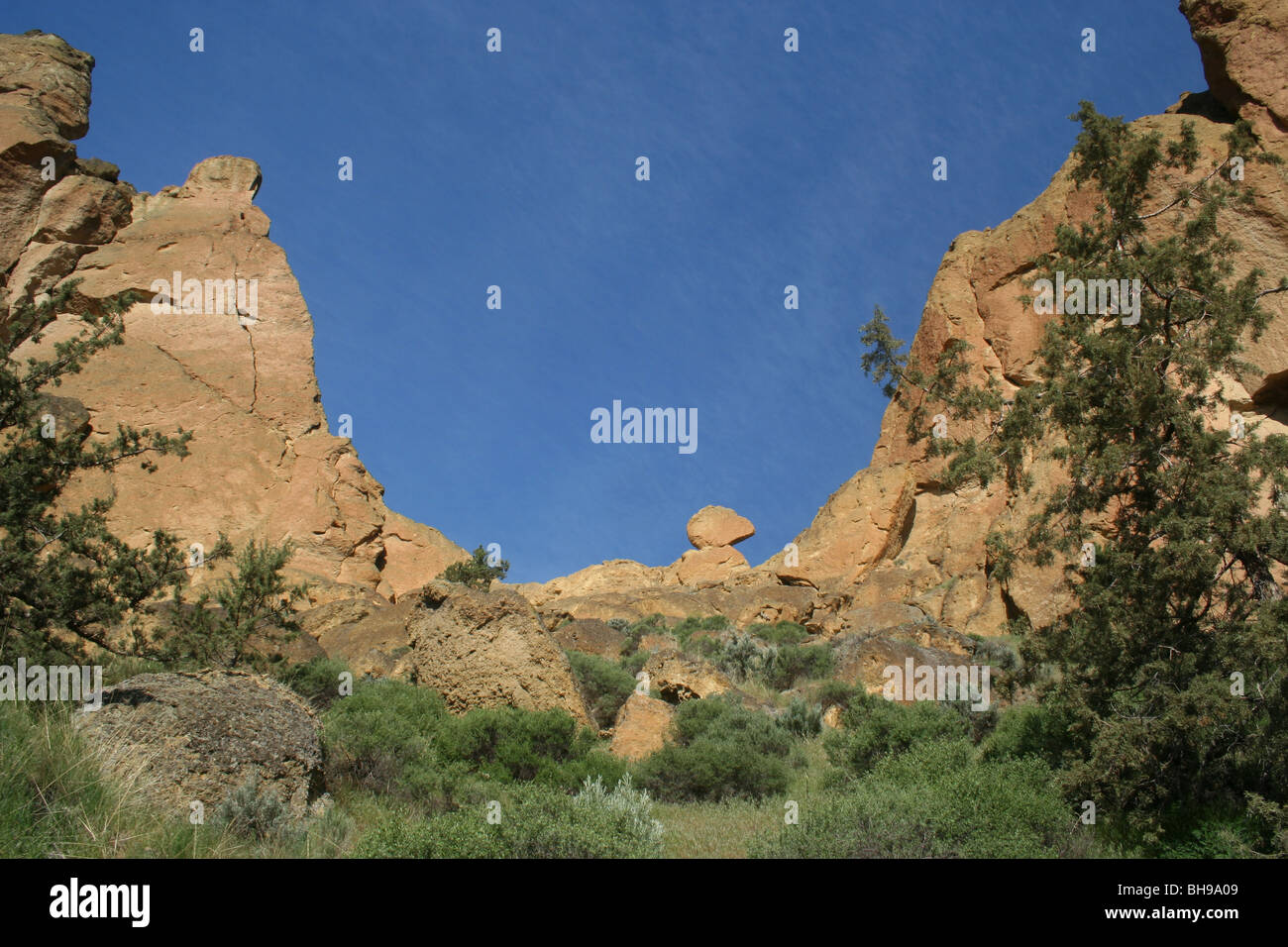 Smith Rock State Park in Redmond Oregon Stock Photo - Alamy