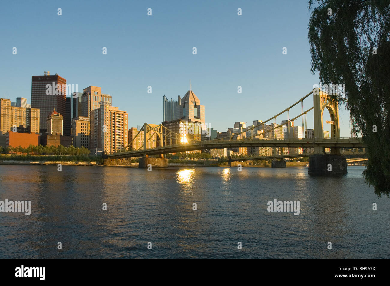 Pittsburgh, Pennsylvania skyline and Allegheny River Stock Photo - Alamy