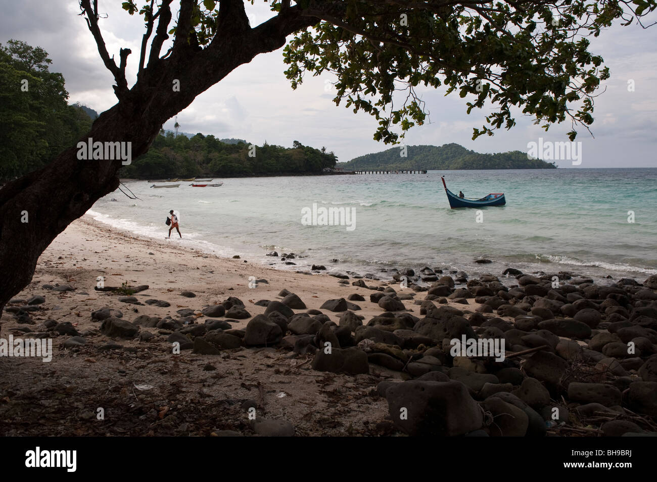 Gapang beach hi-res stock photography and images - Alamy