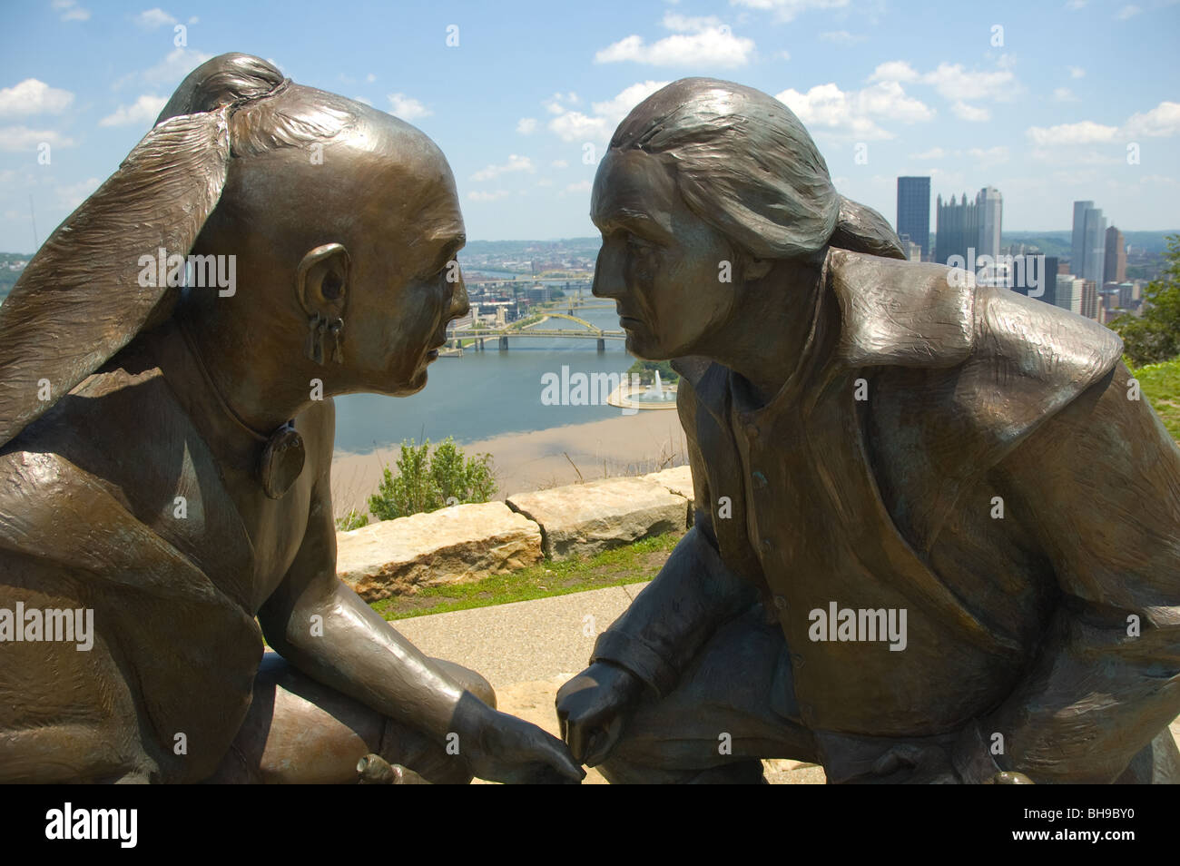 Sculpture of George Washington and Seneca leader Guyasuta, with ...