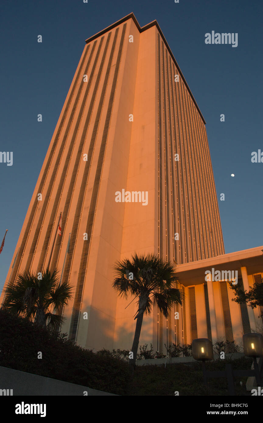 Florida state capitol building, Tallahassee, at sunset Stock Photo - Alamy