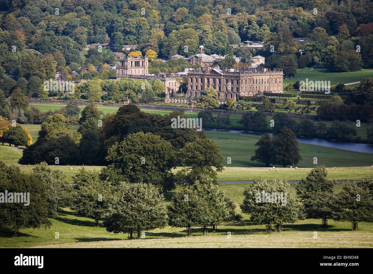Chatsworth house park hi-res stock photography and images - Alamy