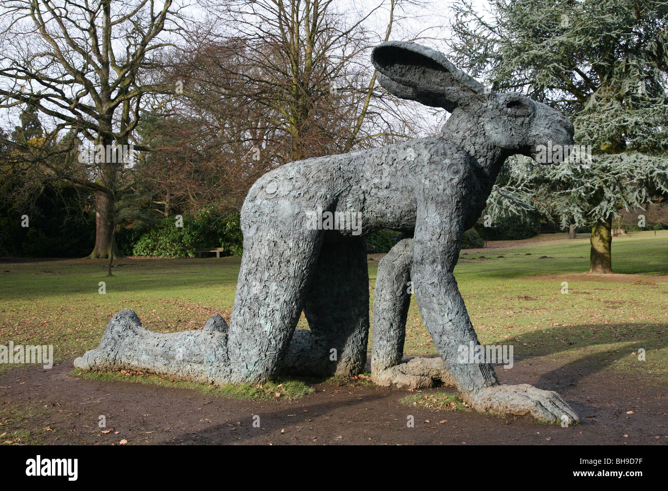 Lady Hare sculpture by Sophie Ryder Stock Photo - Alamy