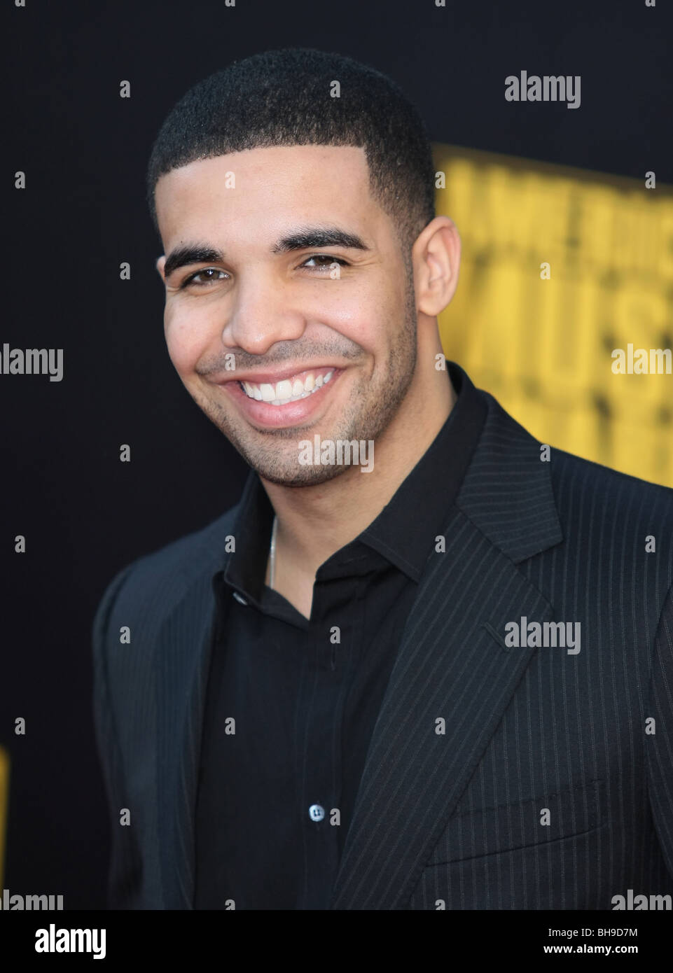 Drake singer portrait hi-res stock photography and images - Alamy