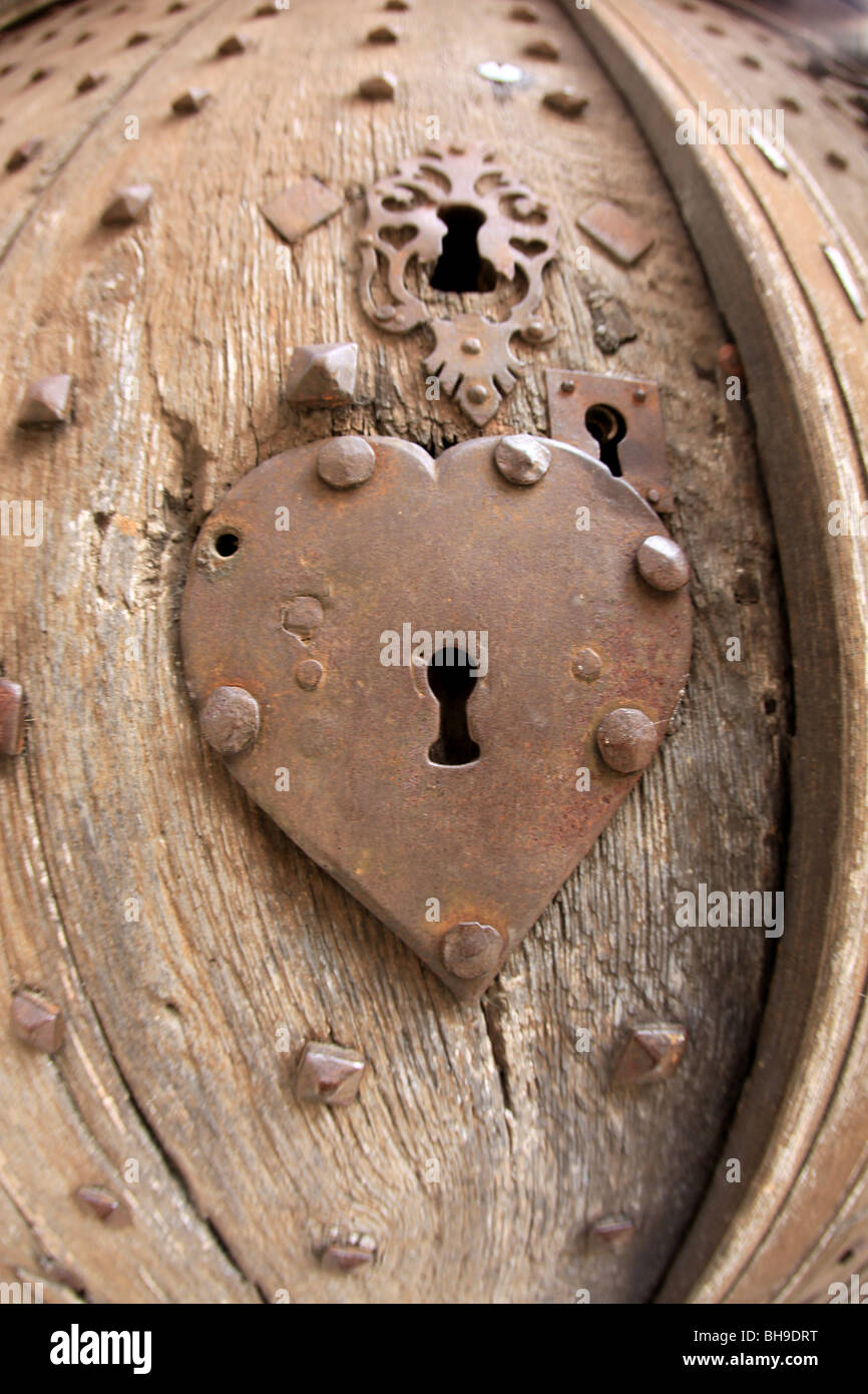 Keyhole Shaped Hole High Resolution Stock Photography and Images - Alamy