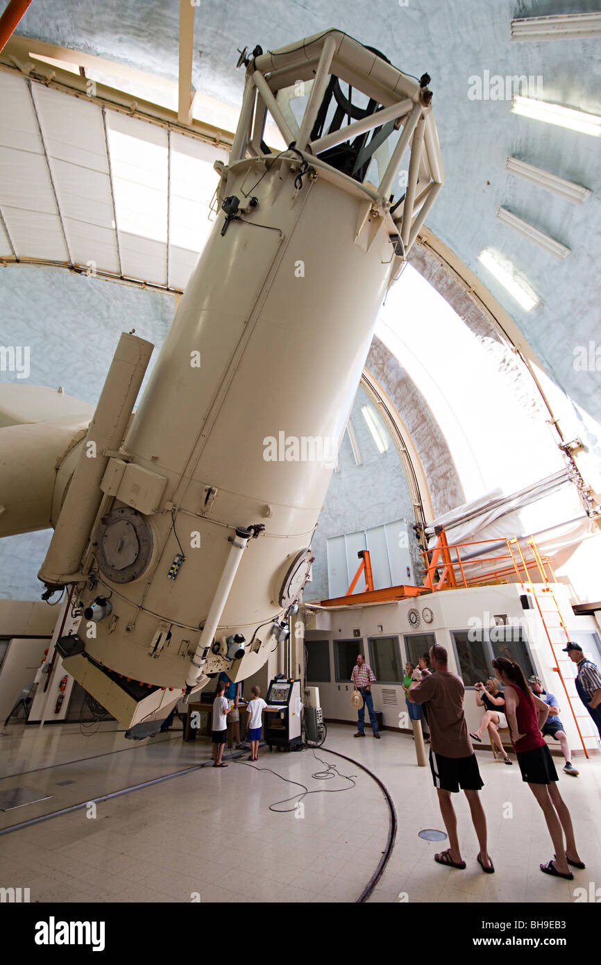 Tour group with Harlan J Smith telescope McDonald Observatory Fort ...