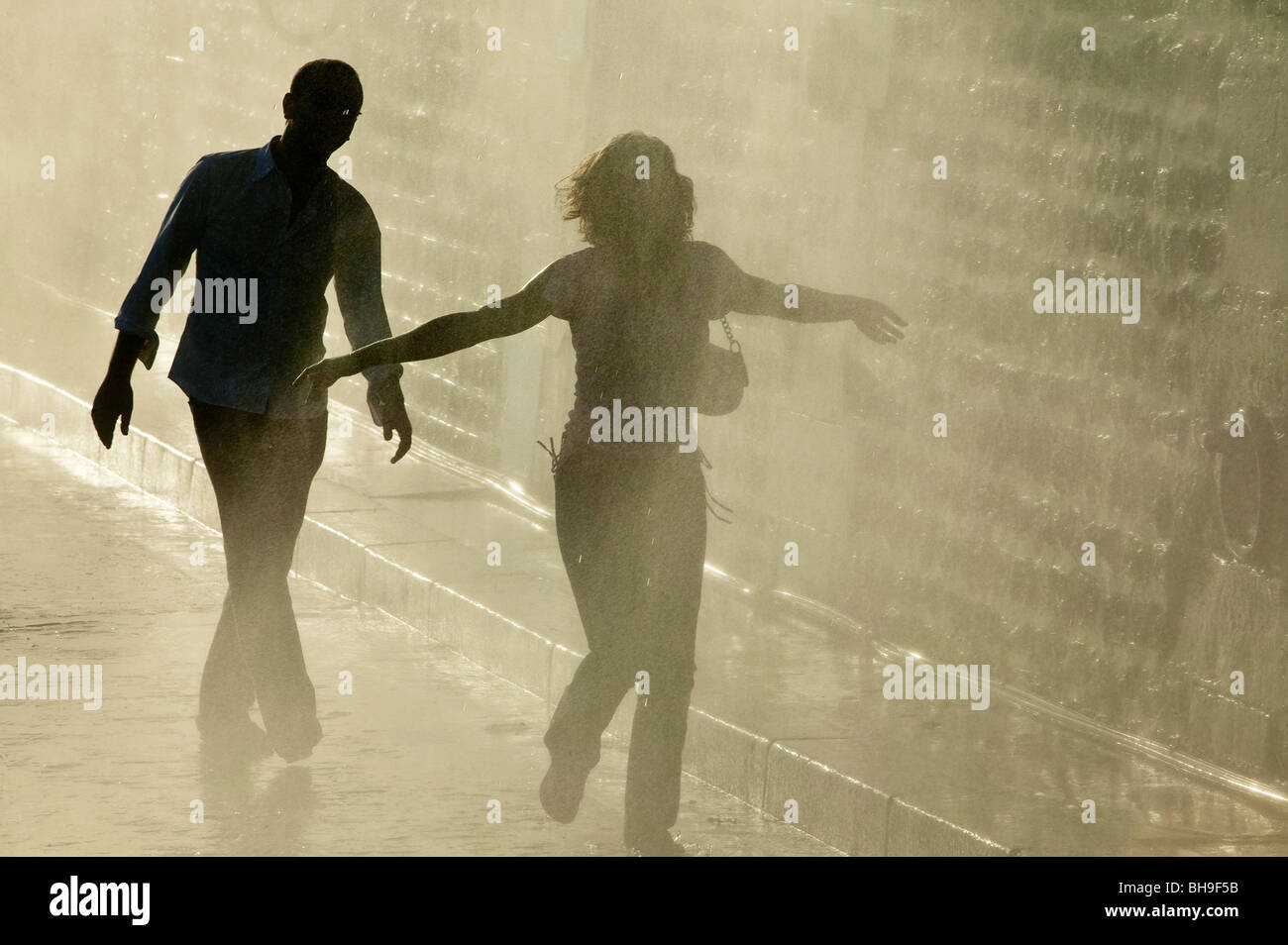 Mist of water sprayed out at Paris Plage, Paris, France Stock Photo - Alamy