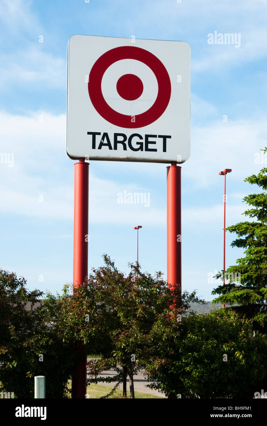 Target logo hi-res stock photography and images - Alamy