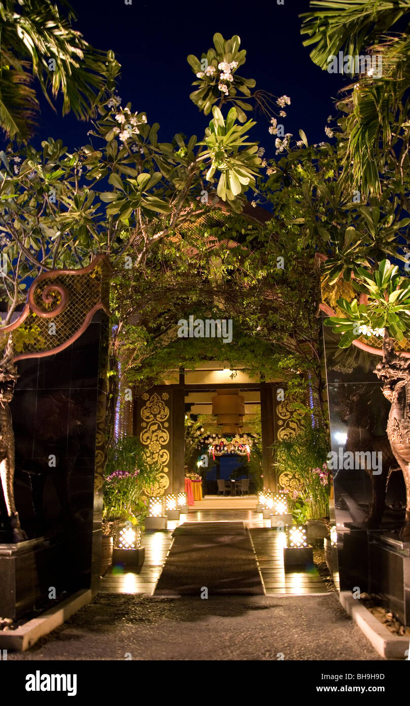 Resort entrance hi-res stock photography and images - Alamy