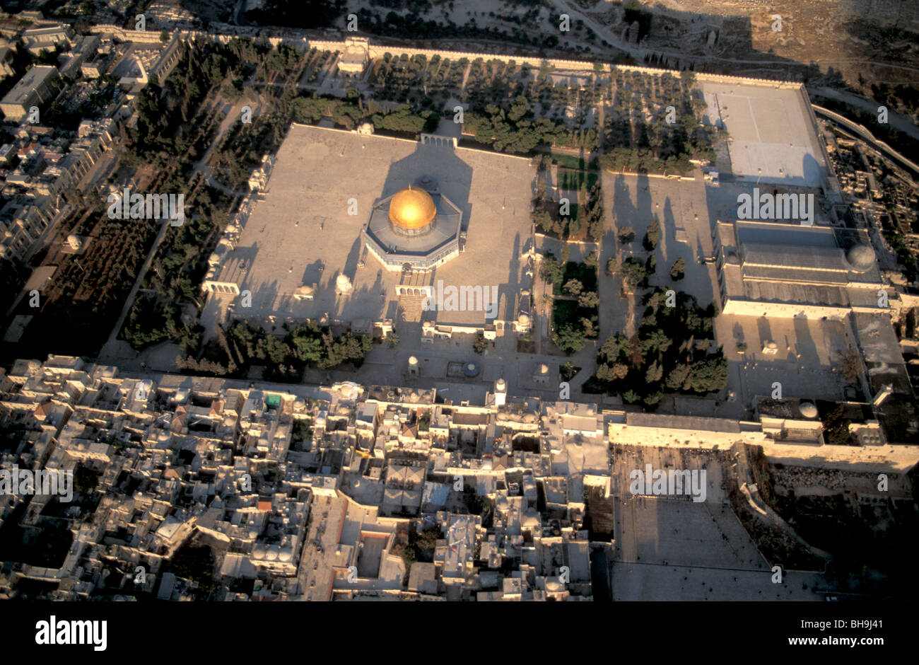 Israel, Jerusalem Old City, an aerial view of Temple Mount Stock Photo ...