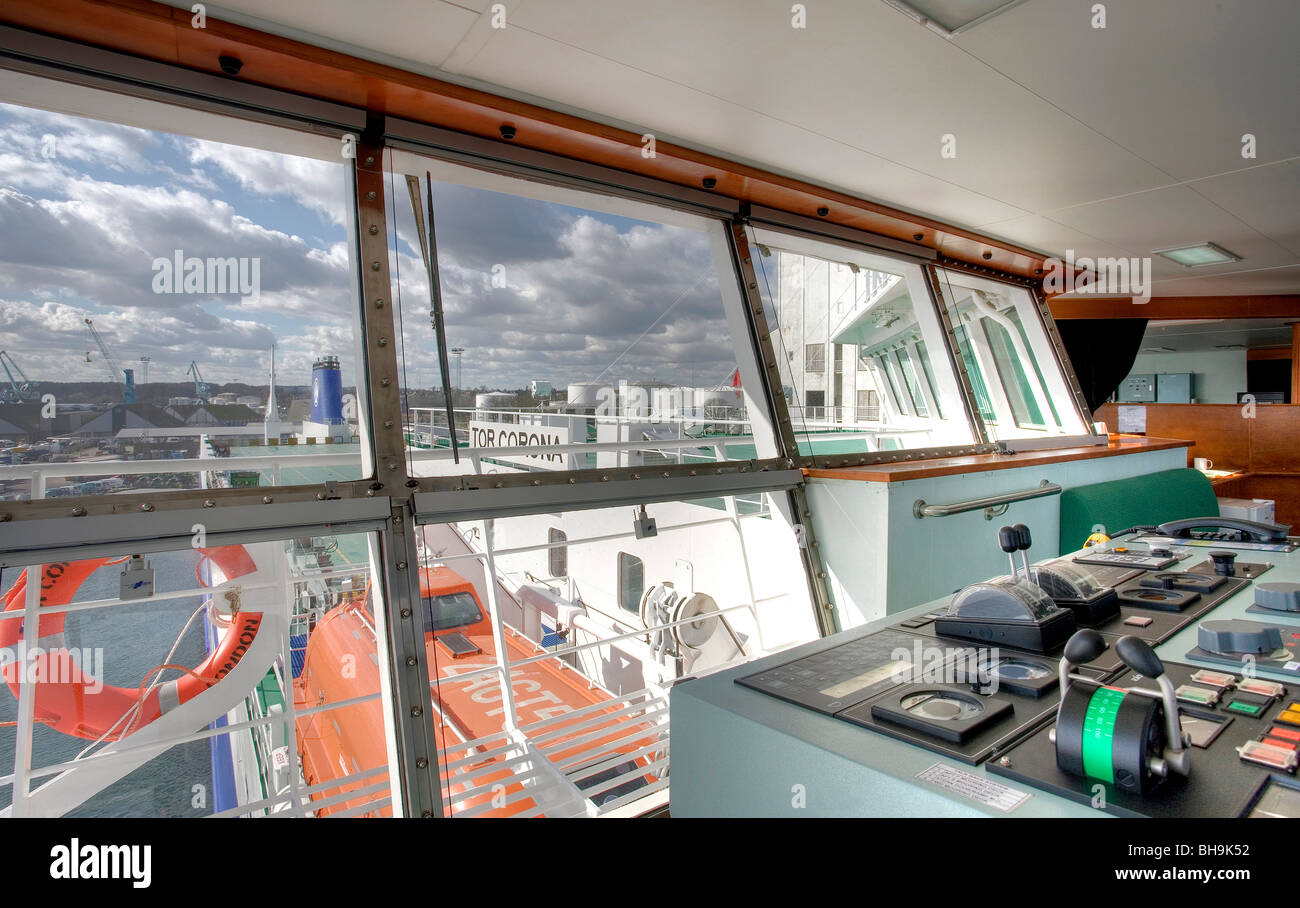 Aft view from the bridge Stock Photo - Alamy