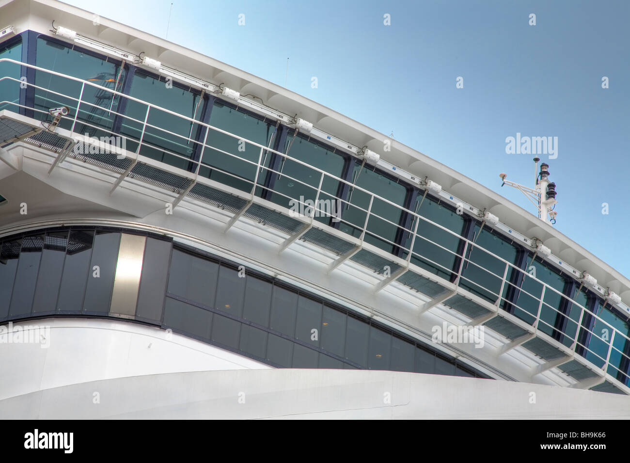 Ship superspeed hi-res stock photography and images - Alamy