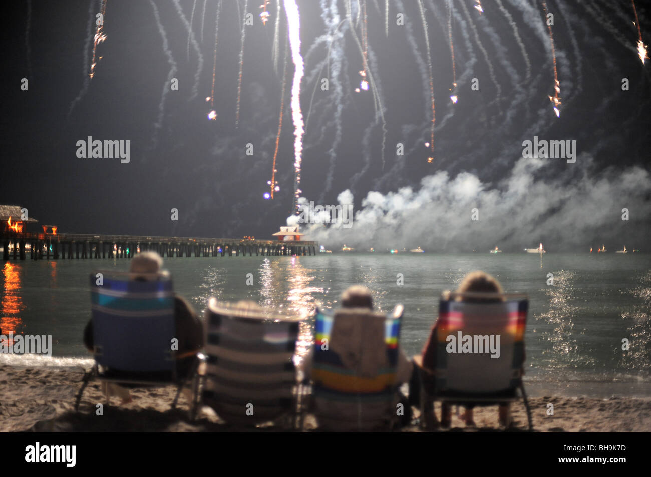 Naples pier fireworks hi-res stock photography and images - Alamy