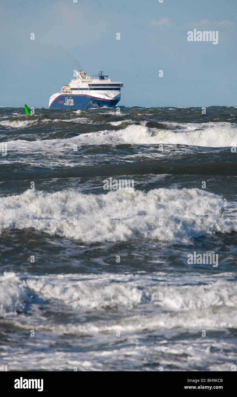 A Color Line ferry approaches Hirtshals Stock Photo - Alamy
