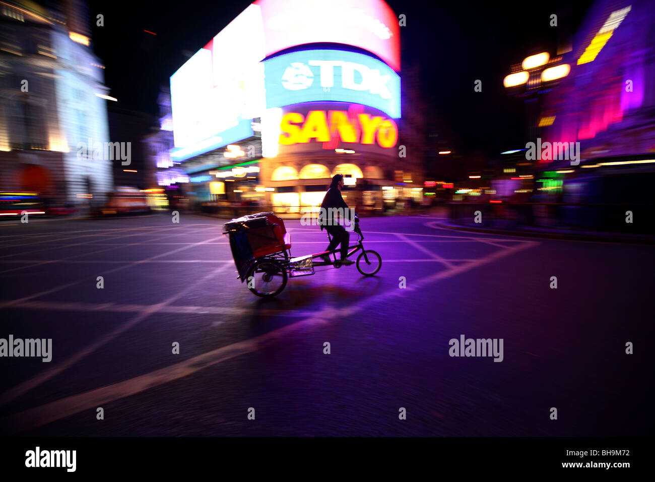 Circus rider hi-res stock photography and images - Alamy