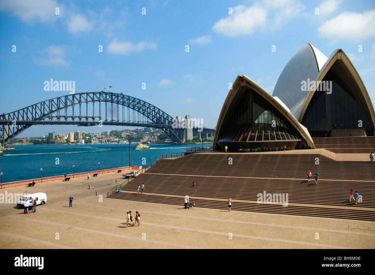 Sydney Opera House And Harbour Bridge Sydney // SYDNEY, Australia — The ...