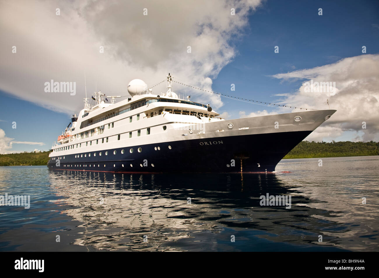 Australian based expedition cruiser orion is compact and agile hi-res ...