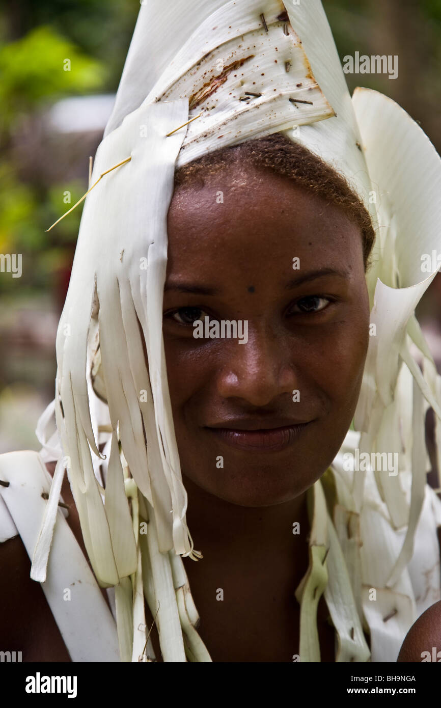 Traditional pacific island dress hi-res stock photography and images ...