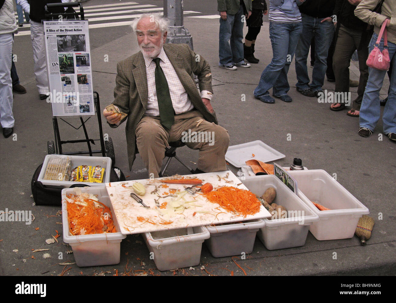 Peddler hi-res stock photography and images - Alamy