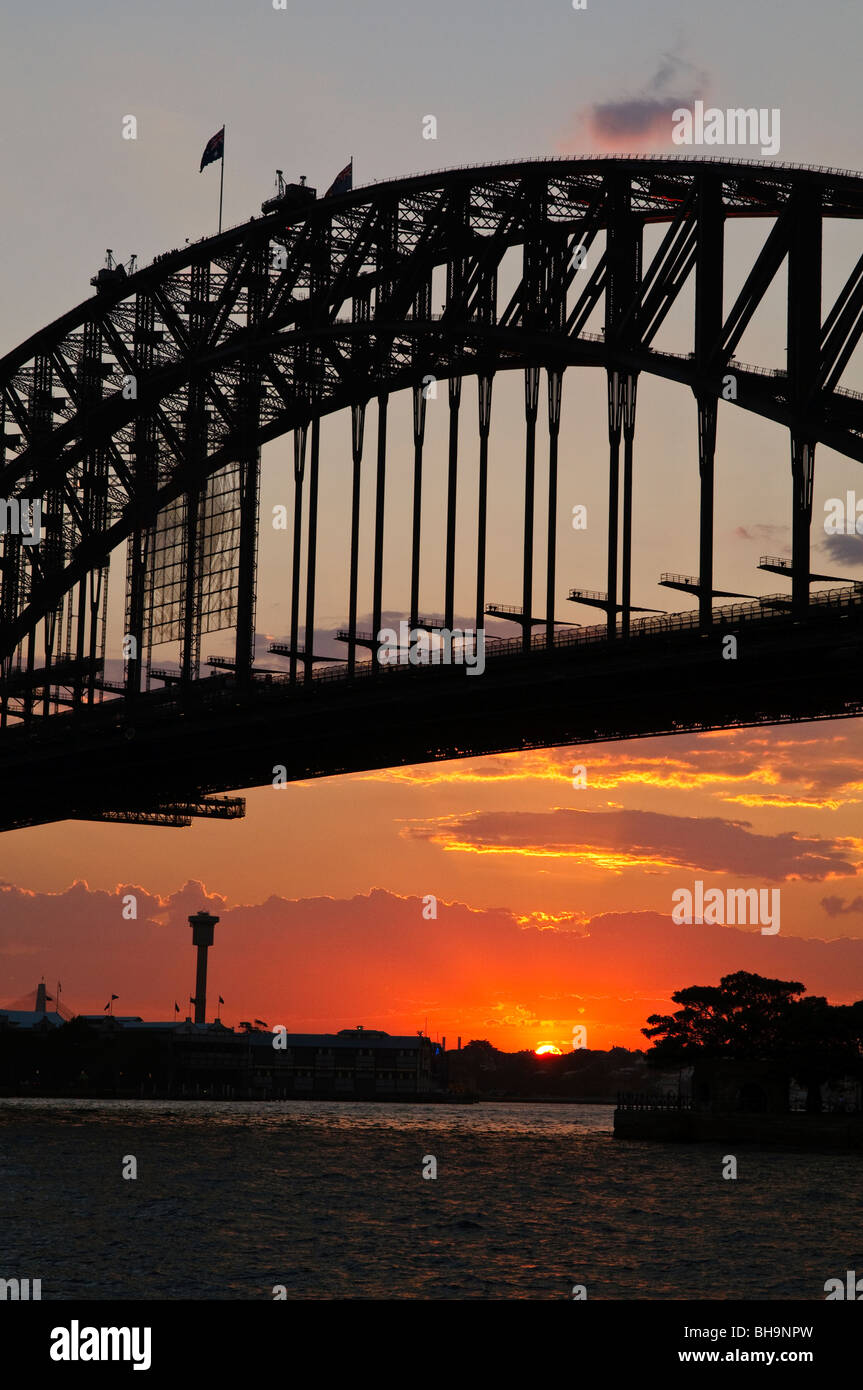Sydney sunset setting night sky hi-res stock photography and images - Alamy