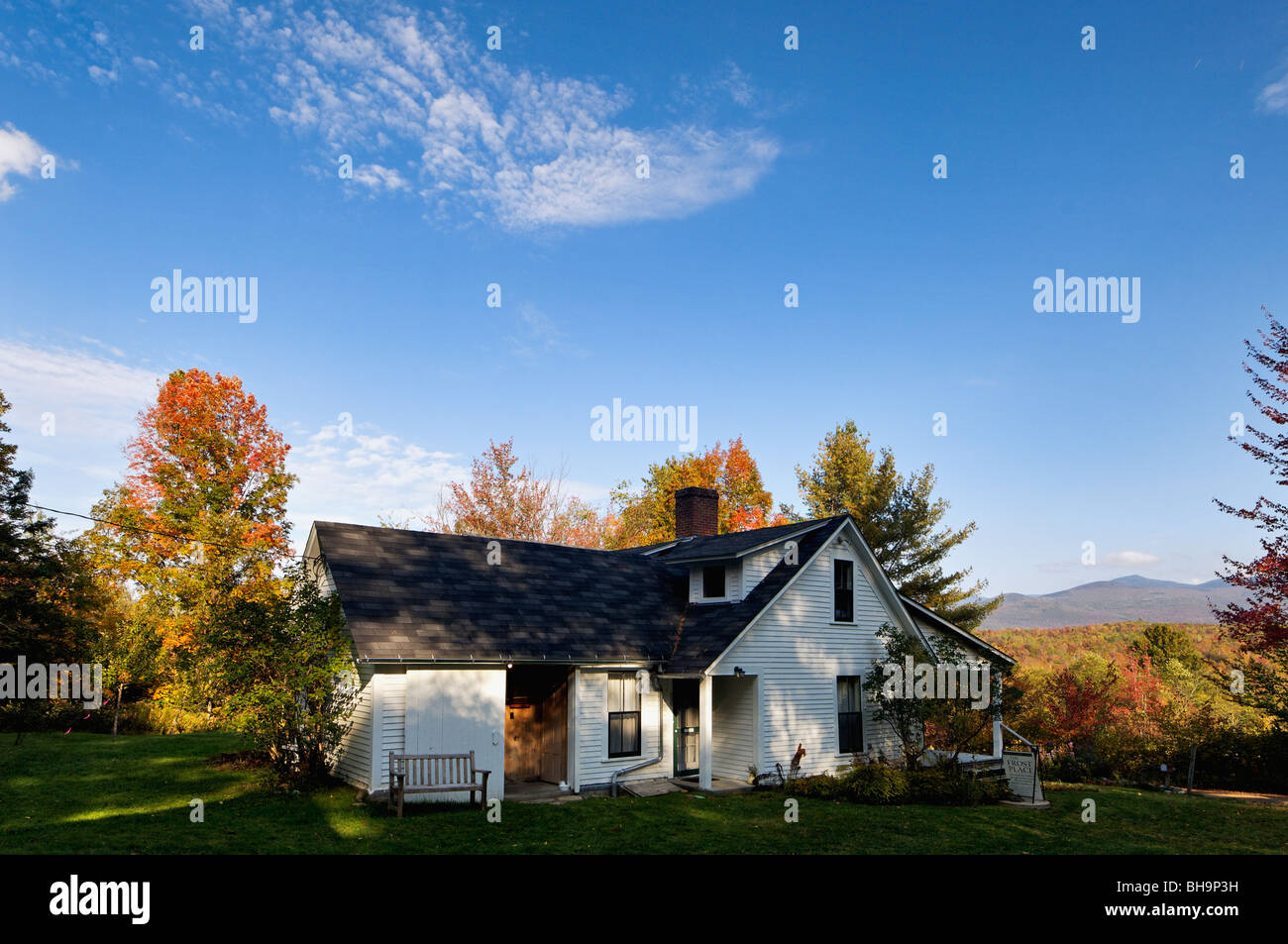 Robert frost farm hi-res stock photography and images - Alamy