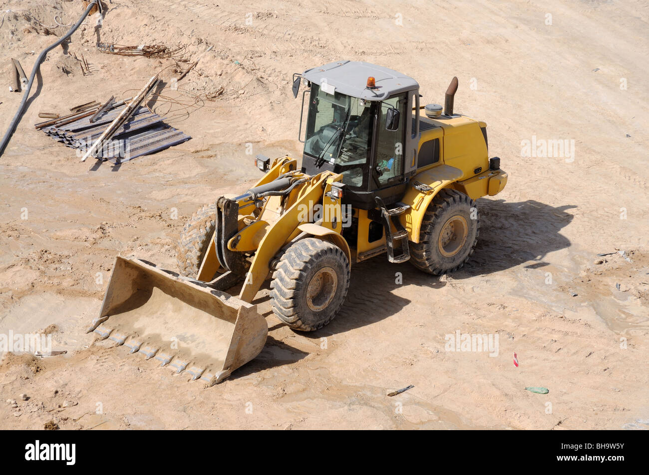 Wheel Loader Bulldozer at Construction Site Stock Photo - Alamy