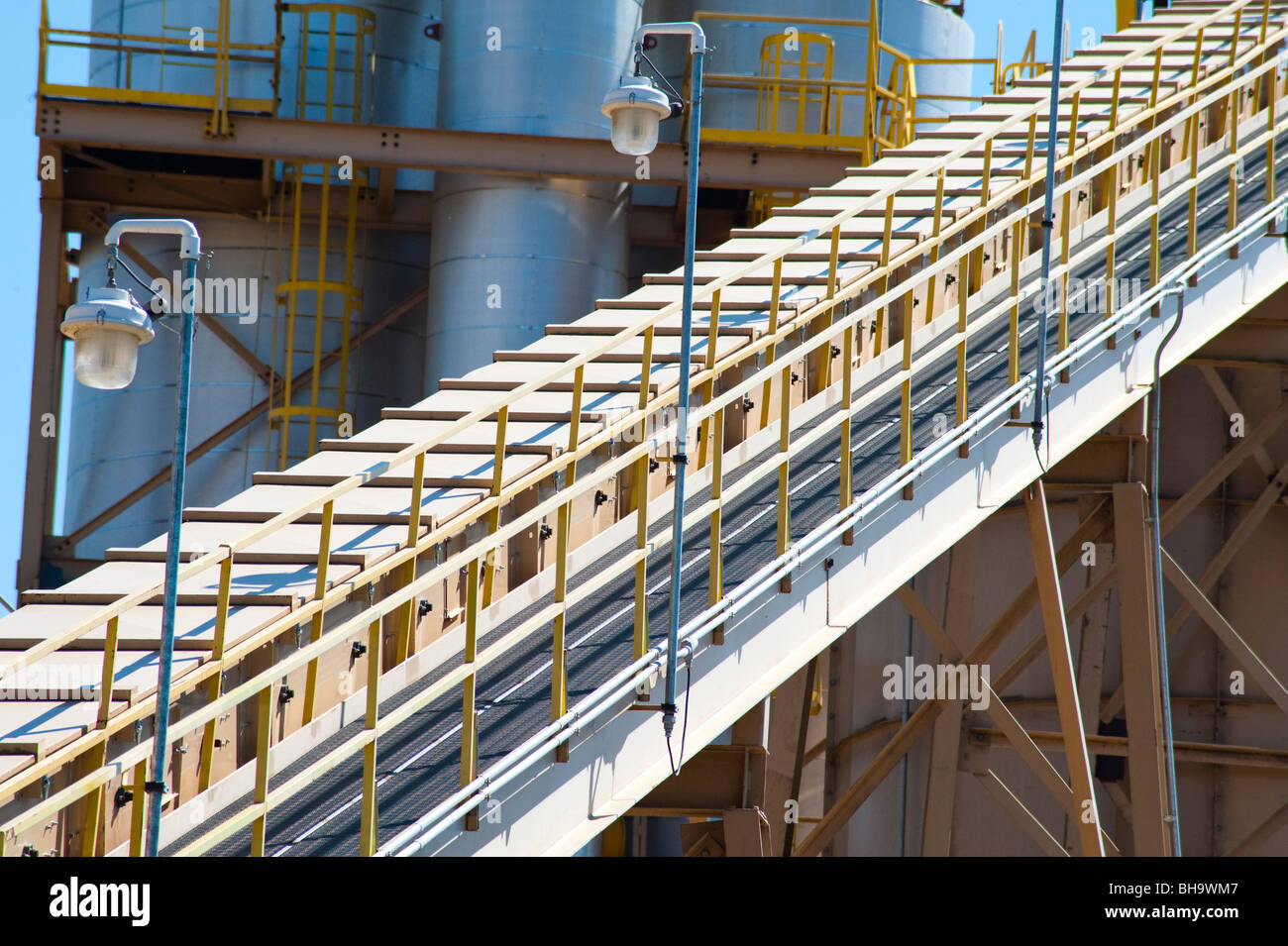 Large scale industrial equipment at a factory Stock Photo - Alamy