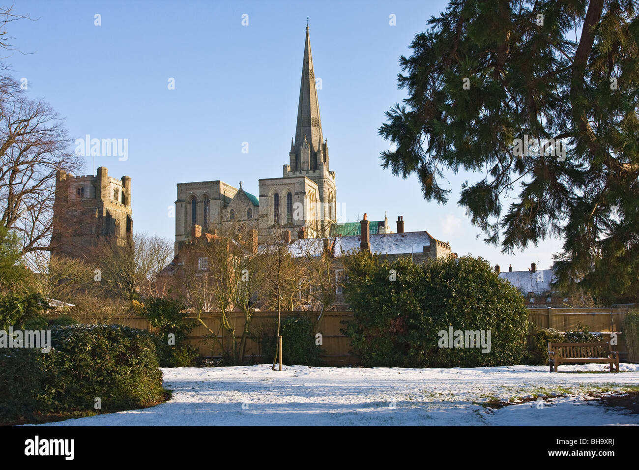 Chichester cathedral snow hi-res stock photography and images - Alamy