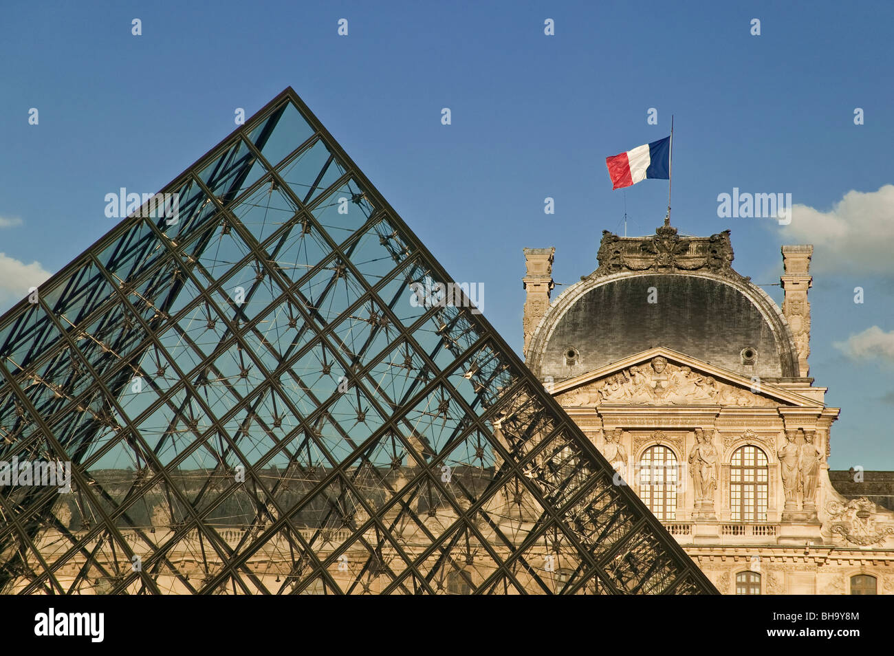 Louvre and pyramid, Paris, France Stock Photo - Alamy