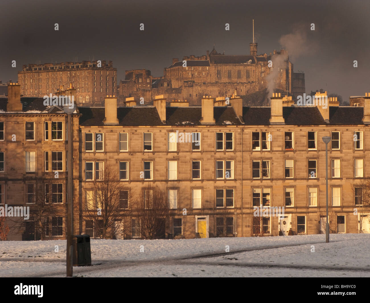 Edinburgh tenements hi-res stock photography and images - Alamy