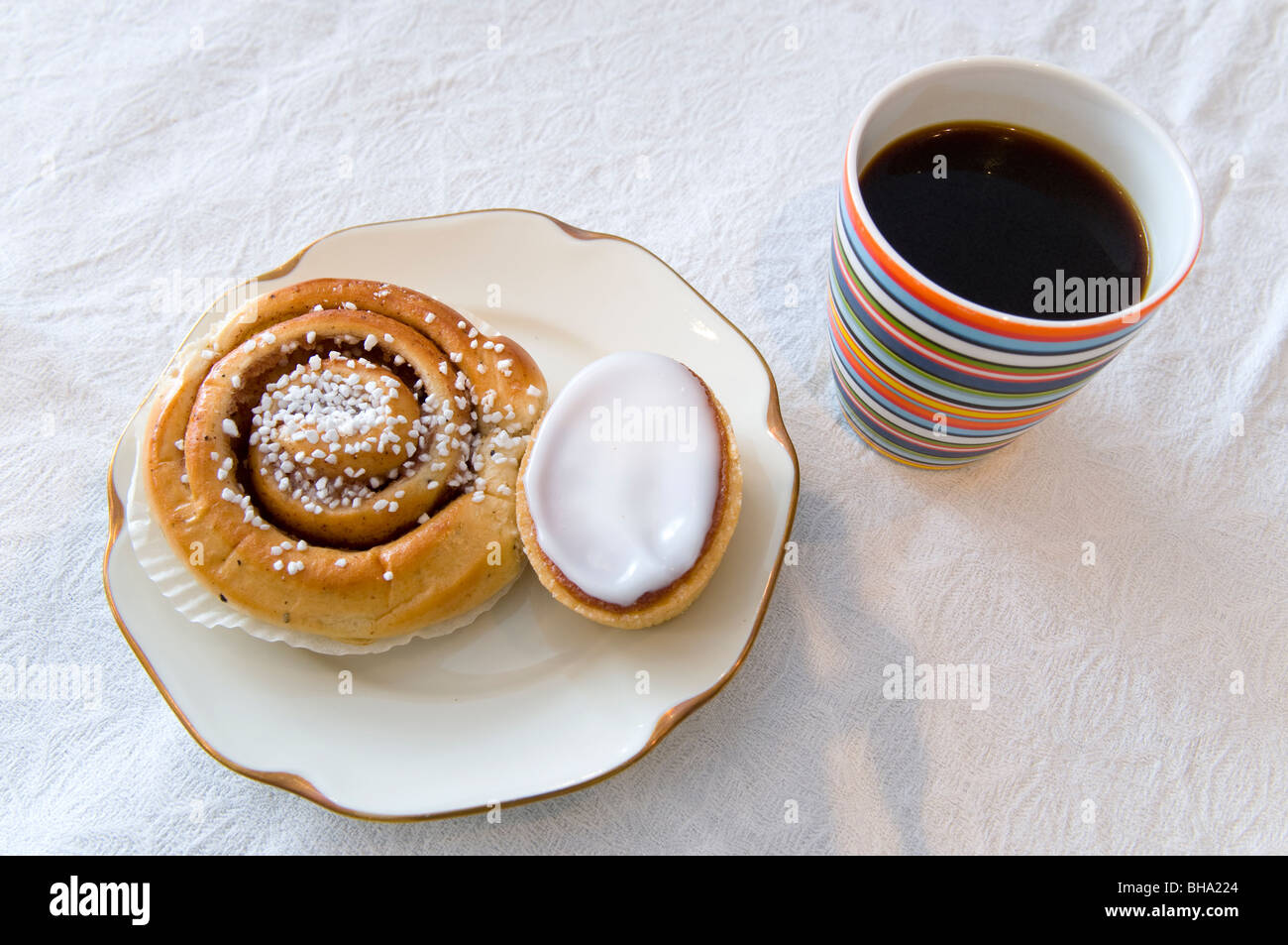 Needlessly hi-res stock photography and images - Alamy