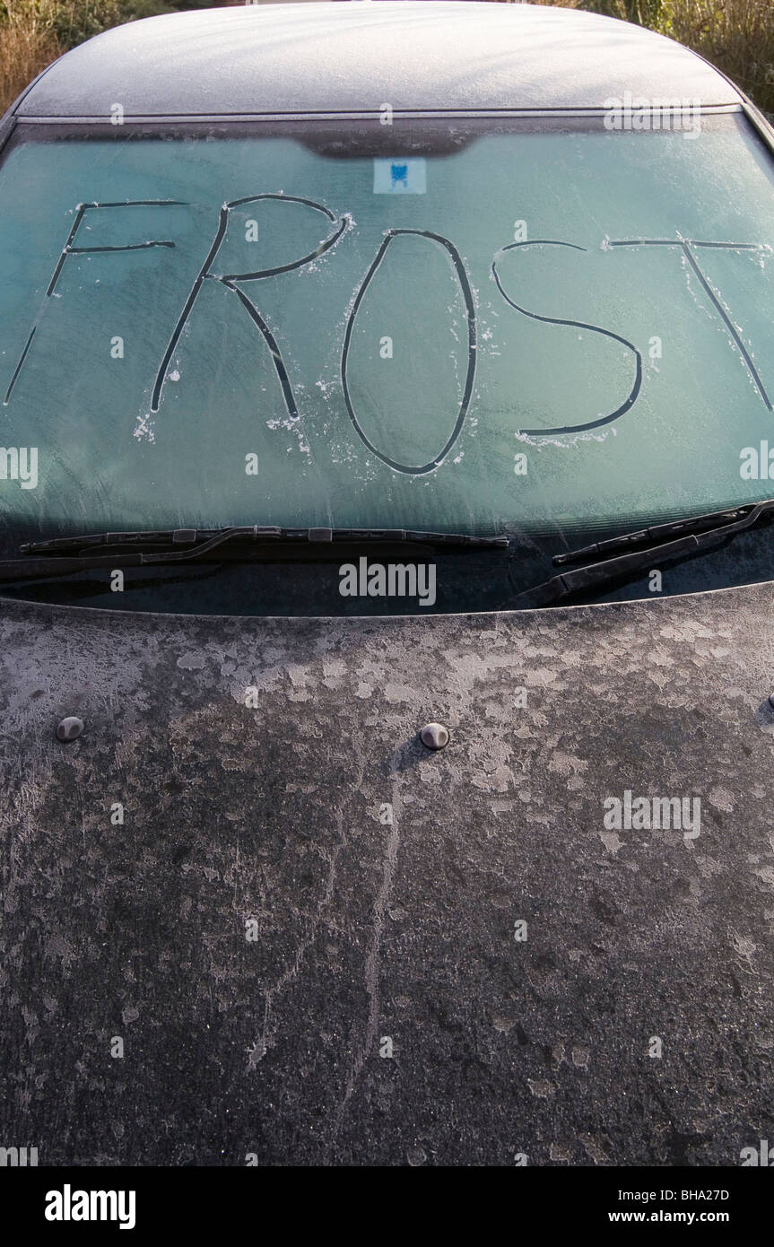 Windscreen iced up hi-res stock photography and images - Alamy