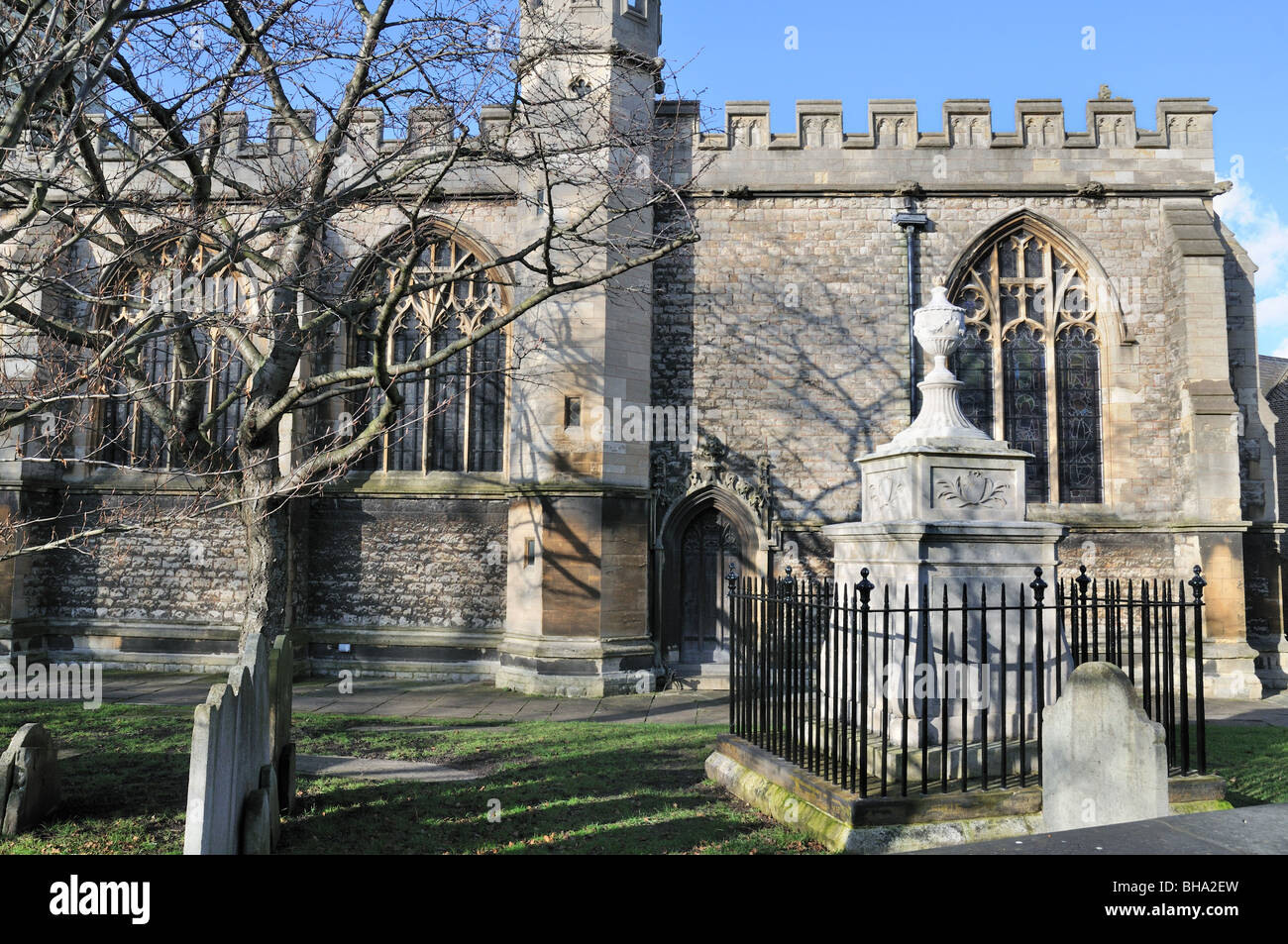 St nicholas chiswick church hi-res stock photography and images - Alamy