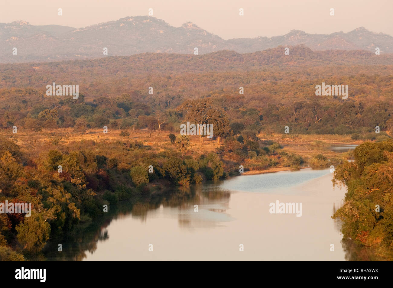 Mazowe River Umfurudzi Safari Area Zimbabwe Stock Photo - Alamy