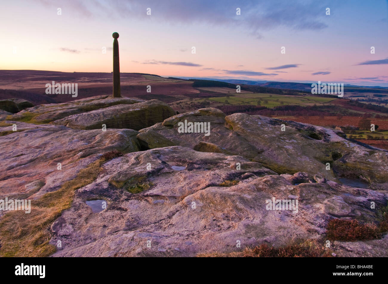 Edge of park hi-res stock photography and images - Alamy