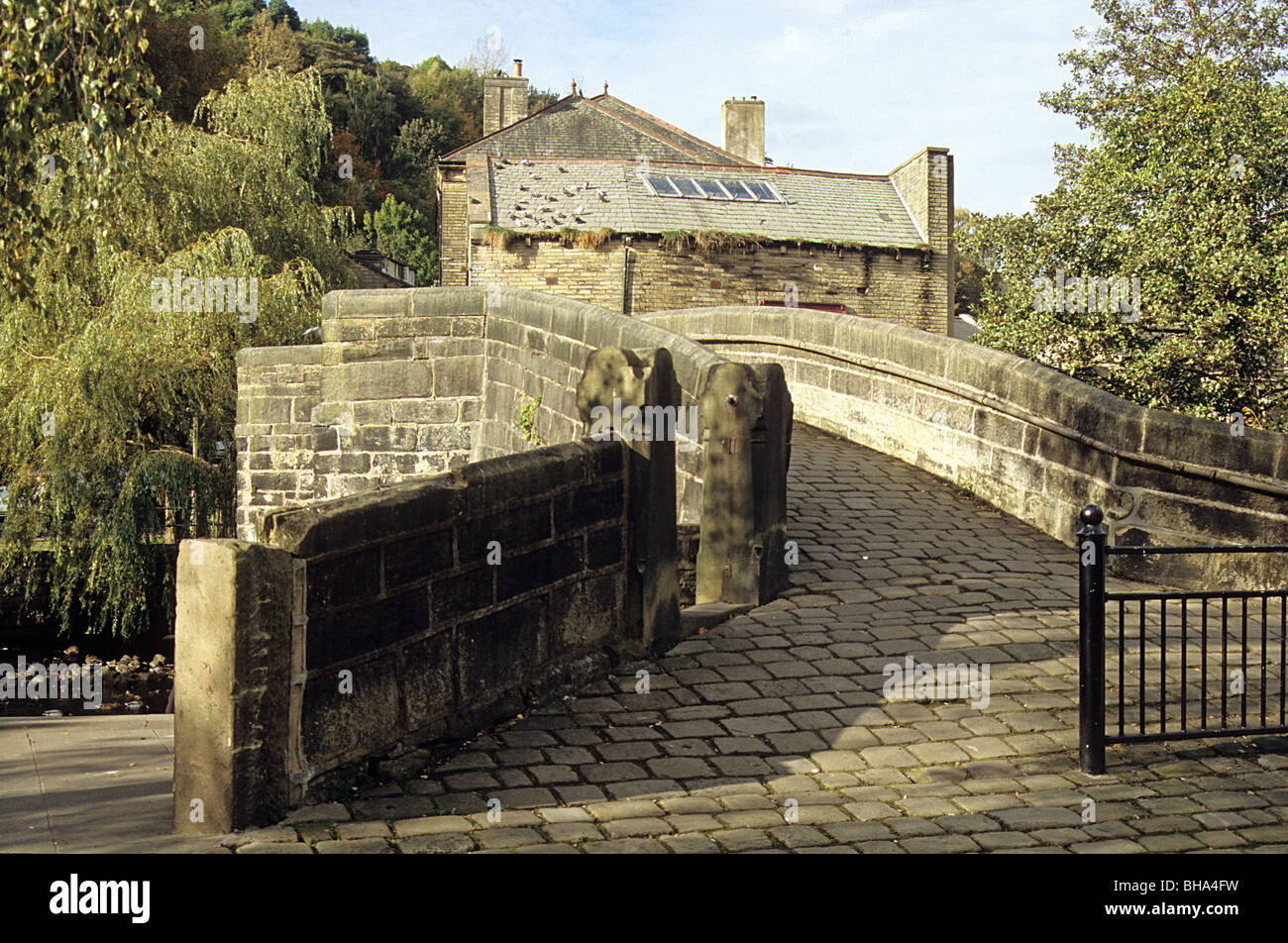 Hebden Bridge, Yorkshire, the bridge Stock Photo - Alamy