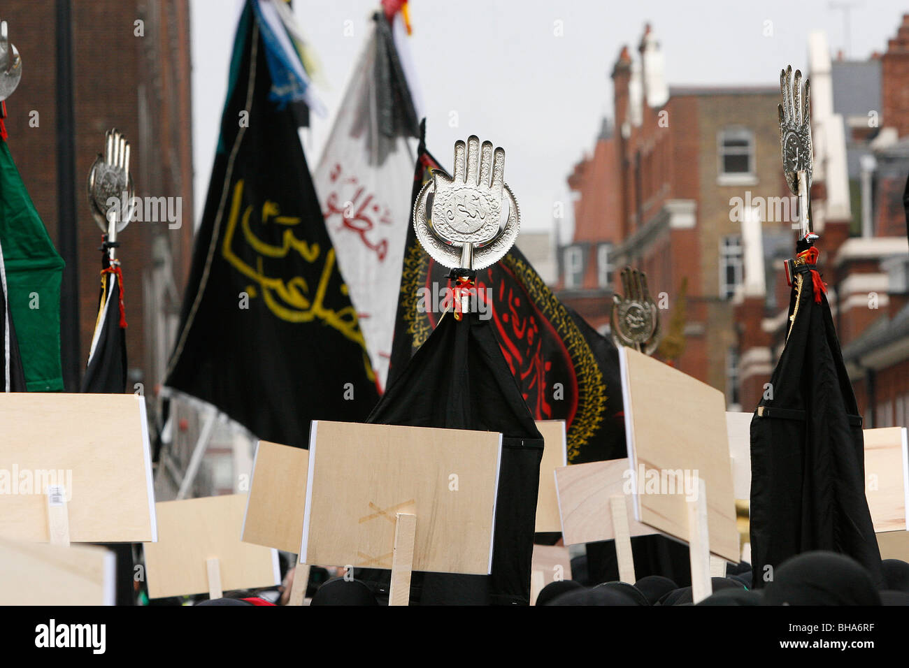Islamic flags hi-res stock photography and images - Alamy