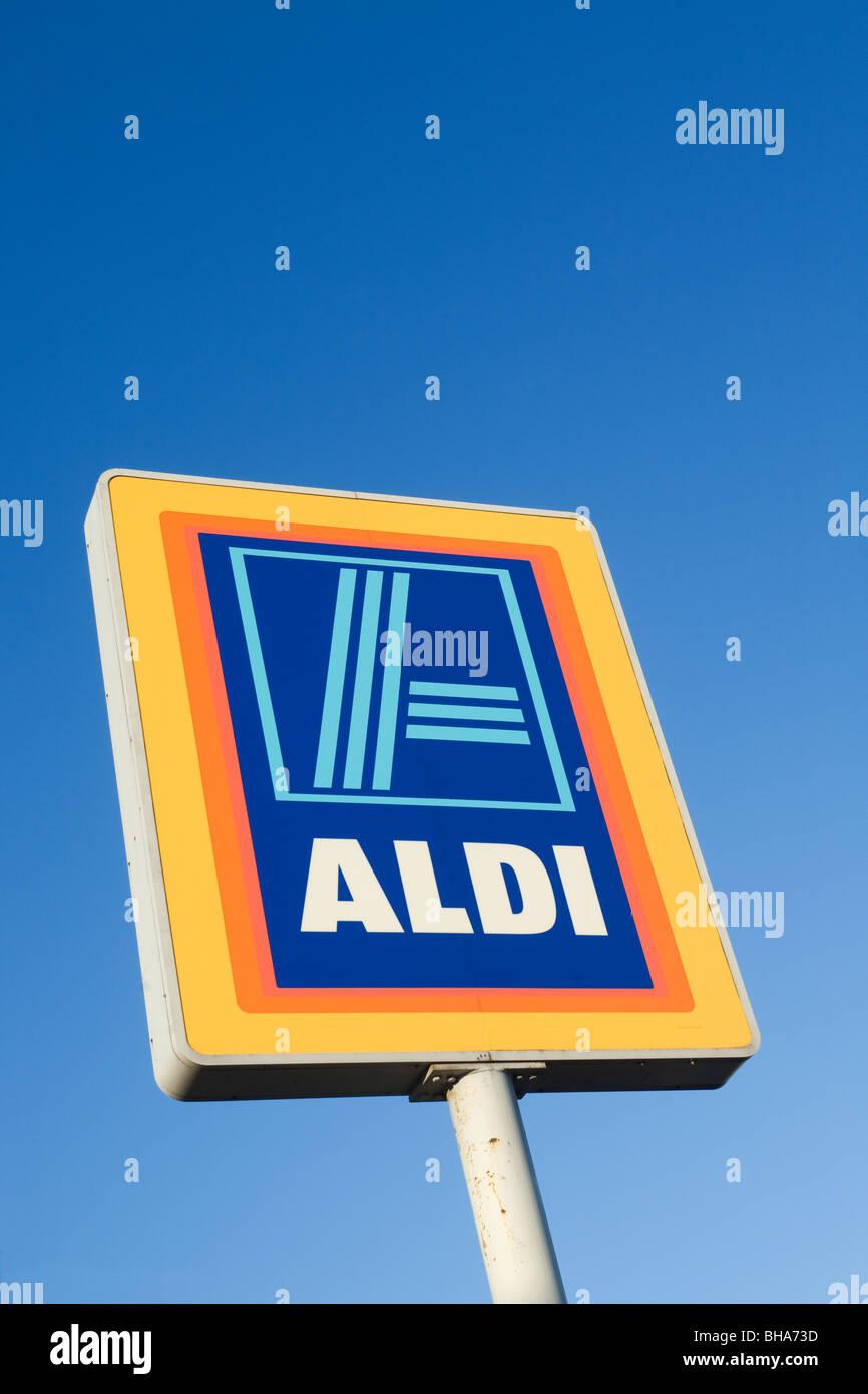 Aldi Store Sign Stock Photo - Alamy