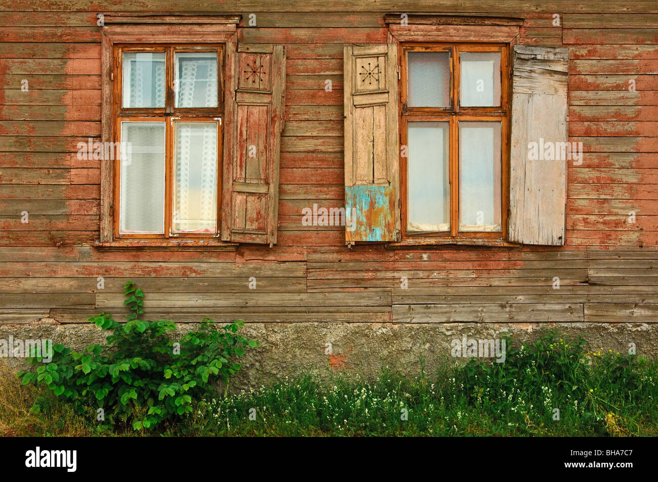 Historic dilapidated house facade hi-res stock photography and images ...